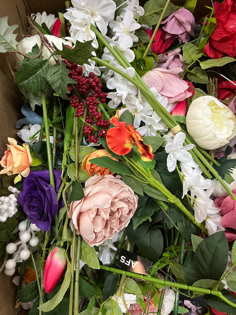 BAG OF 5 Loose Single Flower Heads - REDUCED - SOLD RANDOMLY FROM BOX ...